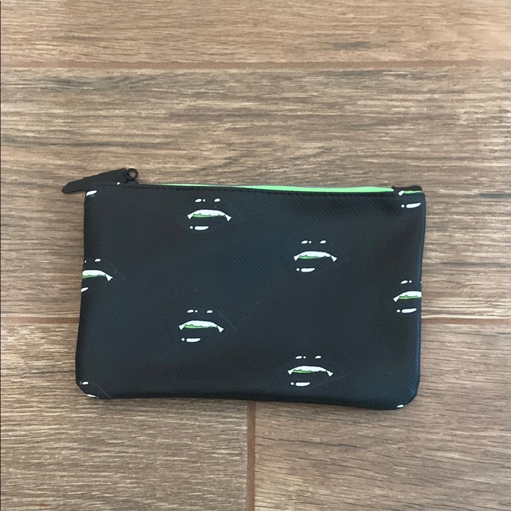 Ipsy Glam Bag - Gem